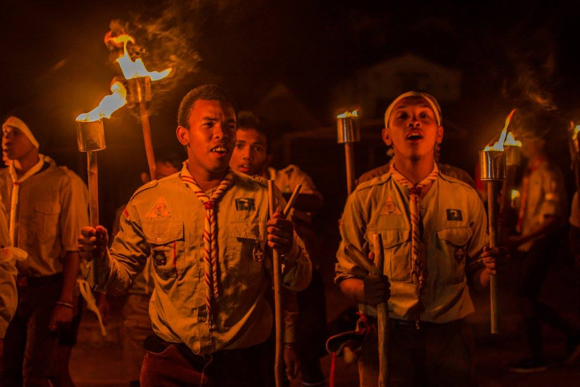 Miainga isika izao - Tily eto Madagasikara